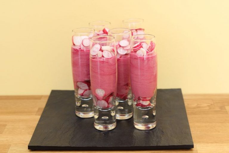 Verrine de betterave rouge aux radis roses - Cuisine Passion